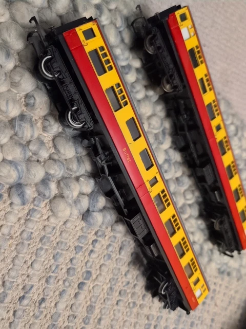 TRIANG RED AND custard mk 1 Carriages 1805 & 15210 Used Unboxed £12.94 ...