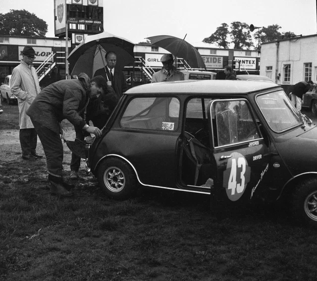 JANSPEED MINI COOPER S Brands Hatch 1966 Original Black and white ...