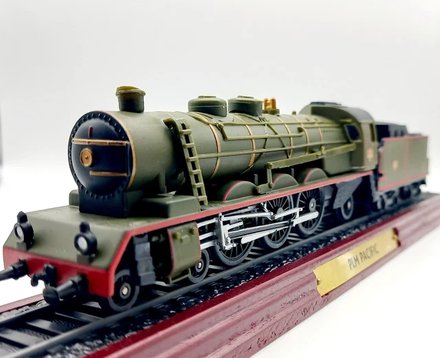 VINTAGE STEAM LOCOMOTIVE Train + Tender Scale Model Railway Display ...