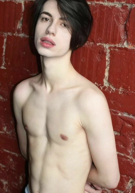 SHIRTLESS MALE SMOOTH Lean Swimmers Build Dark Haired Beefcake PHOTO ... SHIRTLESS MALE SMOOTH Lean Swimmers Build Dark Haired Beefcake PHOTO ...