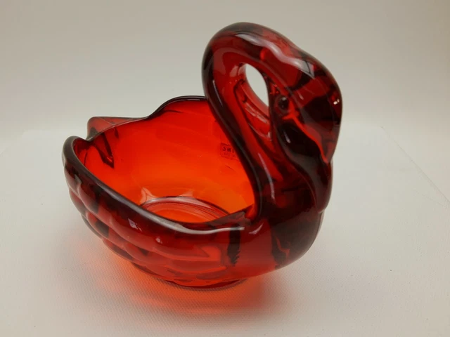 VIKING RUBY RED Glass Swan Candy Dish 6" Long x 4" Wide x 5" Tall £28. ...