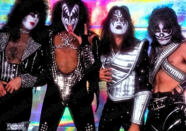 KISS: 1977 LOVE Gun Era Mylar Photo Shoot Awesome & Rare Group 8" x 12 ...