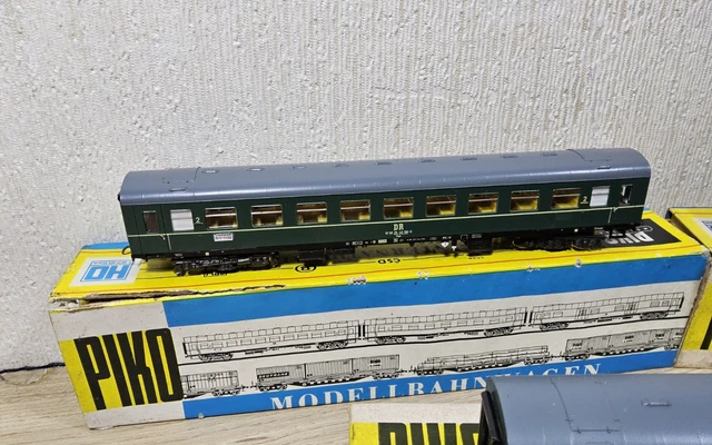PIKO RAILWAYS, 3 GREEN DB REKO COACHES BOXED, H0/00 GAUGE, No 6507 TO ...