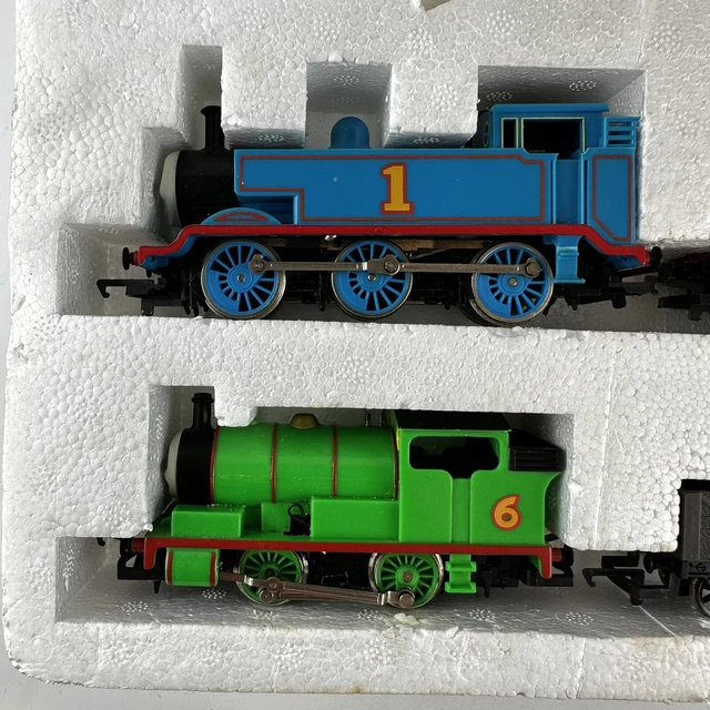 BOXED HORNBY THOMAS The Tank Engine & Friends R9000 Thomas & Percy ...