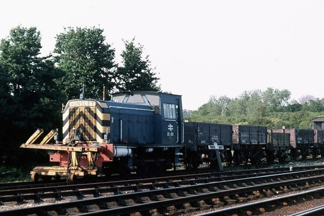 BRITISH RAIL CLASS 05 Sandown Isle of Wight Rail Photo £2.70 - PicClick UK