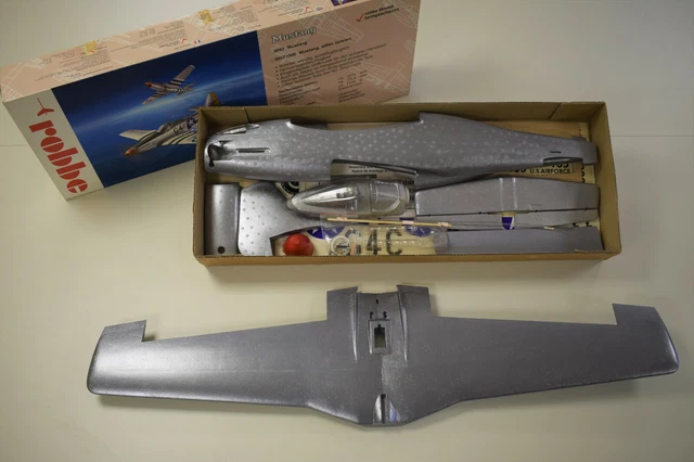 RARE/VINTAGE ÉCHELLE ROBBE avion ARFmodel P-51 Mustang moteur ...