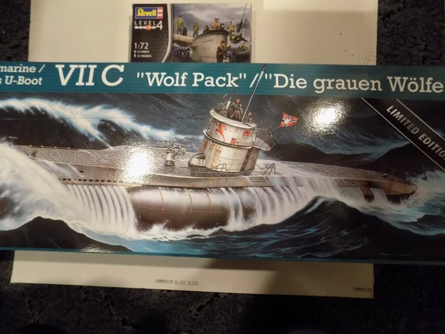 NEW REVELL 1/72 Scale Huge "Wolf Pack" German U-Boat & German Navy ...