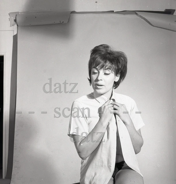 1950s Ron Vogel Negative Sexy Brunette Pinup Girl Rita Dennis Cheesecake V219627 £1464