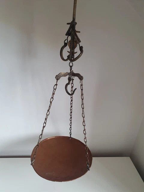 VINTAGE HANGING BALANCE Beam Brass Scale Complete with Copper pan VGC £ ...