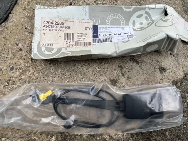 GENUINE MERCEDES BENZ A/B Class W176 W256 Gla Front Seat Belt Buckle ...