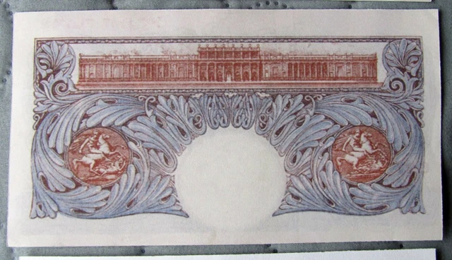 4 X REPRODUCTION WW2 BANK OF ENGLAND BANKNOTES – 2 x £1 and 2 x 10/- £5 ...