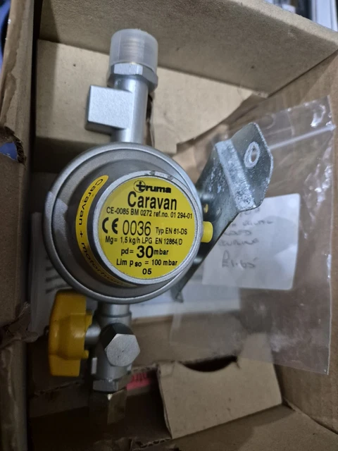 TRUMA CARAVAN PRESSURE Regulator With Test Point EN61-DS RVS 8 M20 X 1. ...
