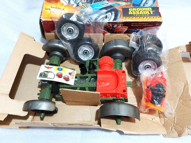 1998 HASBRO KENNER Dreamworks Small Soldiers Ground Assault Vehicle ...