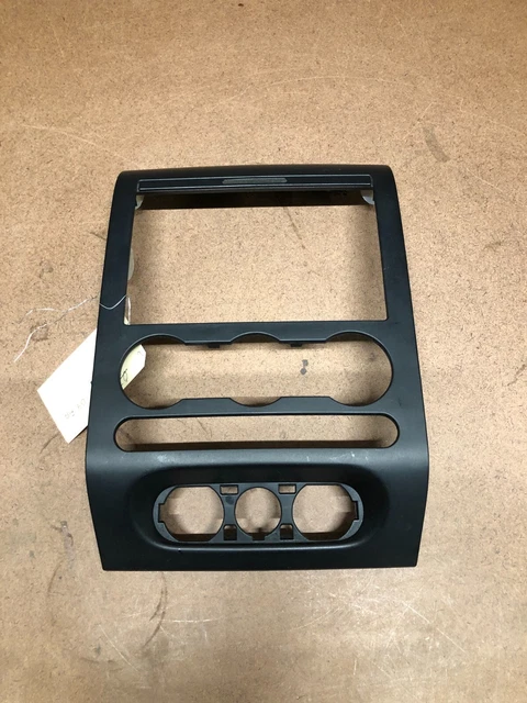 2004-2008 FORD F150 CENTER DASH TRIM BEZEL PANEL RADIO Surround BEZEL ...