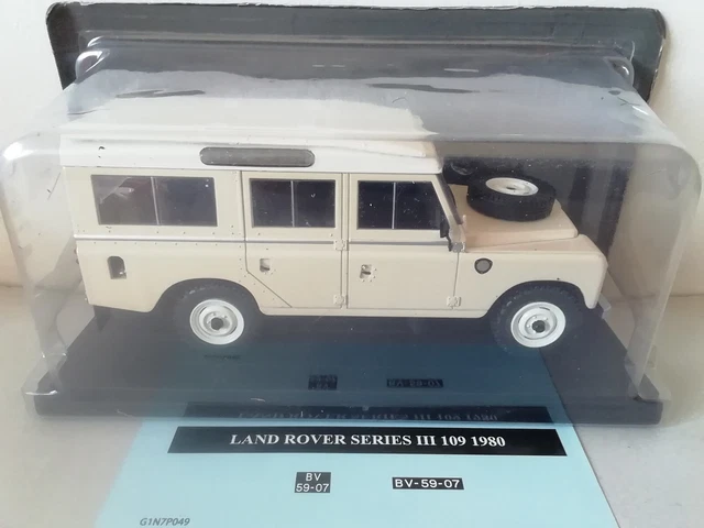 LAND ROVER SERIES III 109 (1980) + Decals Scala 1/24 Diecast Nuovo EUR ...