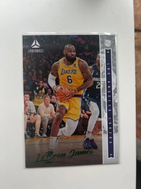 LEBRON JAMES 2021-22 Chronicles LUMINANCE GREEN PARALLEL Insert Card ... LEBRON JAMES 2021-22 Chronicles LUMINANCE GREEN PARALLEL Insert Card ...