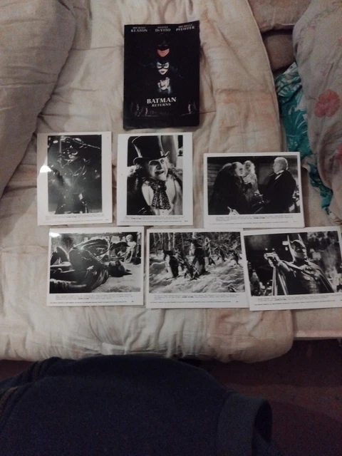 BATMAN RETURNS RARE Cinema Pack Leaflet And Lobby Cards £75.00 ...