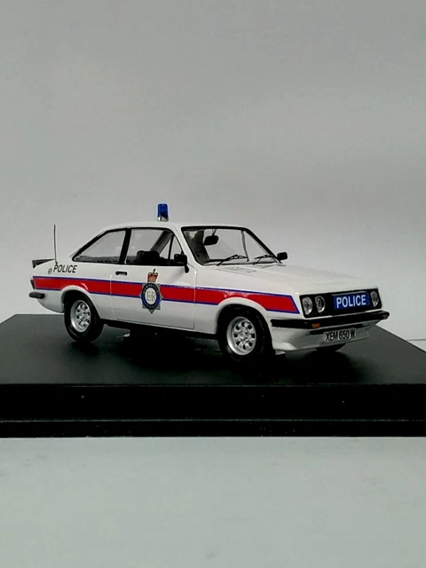 TROFEU. FORD ESCORT RS2000 MERSEYSIDE POLICE modèle Go No. 1806 EUR 34 ...