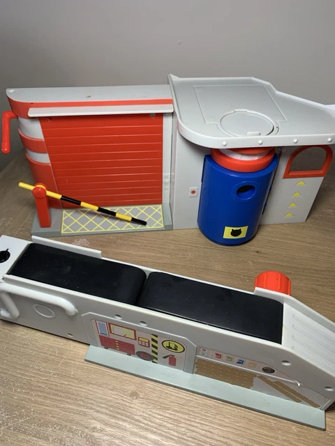 POSTMAN PAT DELUXE SDS Sorting Office Playset £14.99 - PicClick UK