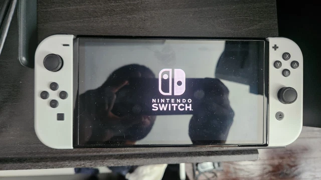 NINTENDO SWITCH OLED Model HEG-001 Handheld Console - 64GB - White £151 ...