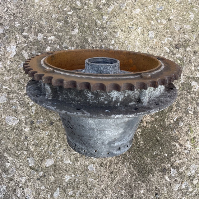 BSA TRIUMPH REAR Conical Hub Bare 2 £99.00 - PicClick UK