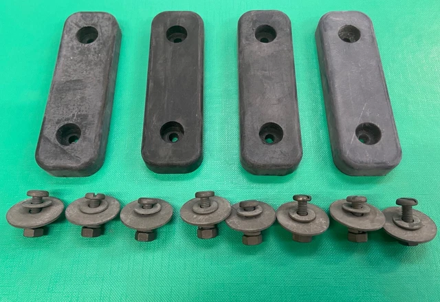 NEW LAND ROVER Series 1 2 2a Bonnet Mounted Spare Wheel Rubber Block ...