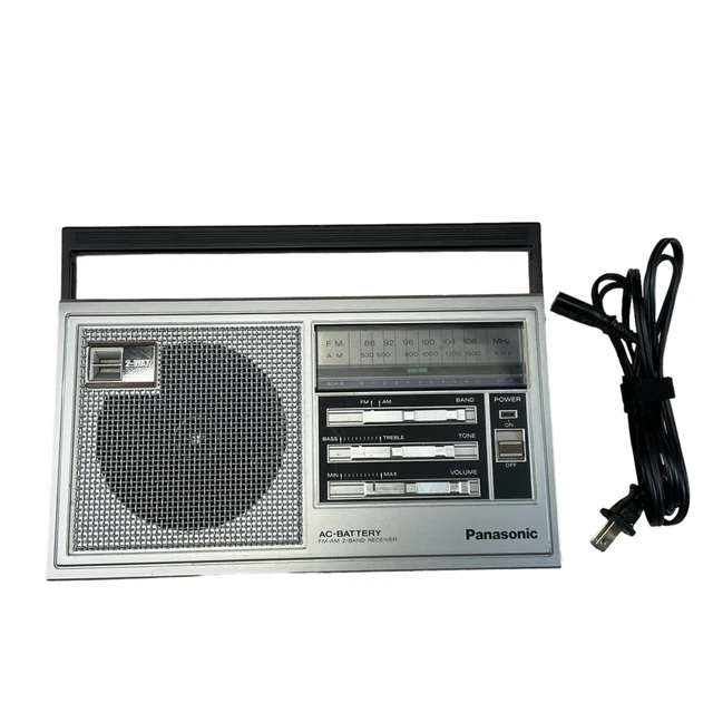 PANASONIC MODEL RF-559 AM / FM Radio 2-Band Receiver AC & Battery ...