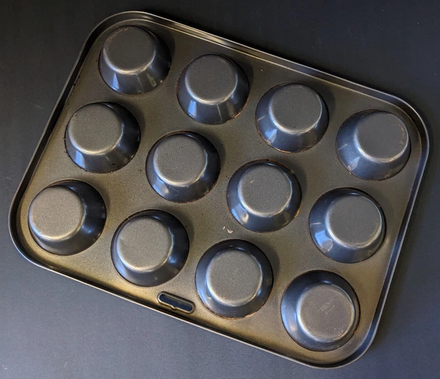 VINTAGE TEFLON COATED STEEL LARGE PATTY PAN TRAY Makes 12 Cup Cakes or ...