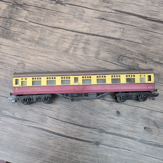 TRIANG TRI-ANG R29 Brake Coaches - 24001 OO Gauge £8.63 - PicClick UK