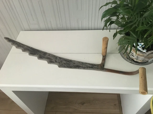 ANCIENNE FAUX FAUCHEUSE A Main Faucille Coupe Herbe Foin Outil EUR 19 ...