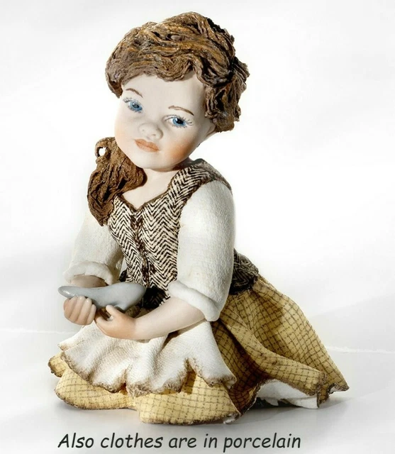 PETITE STATUE EN Porcelaine Capodimonte De Cendrillon Figurine Fille EUR 144,84 - PicClick FR