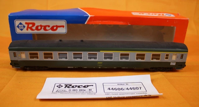 ROCO 44607 HO Gauge/1:87 Scale SNCF 1st/2nd Class Carriage - Boxed £22. ...