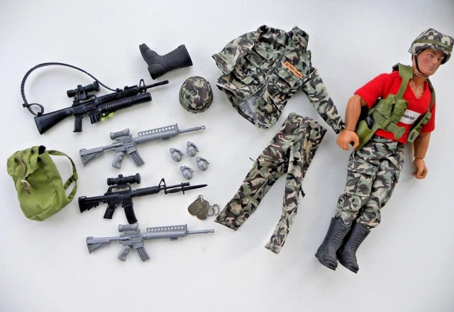 COLLECTABLE: VINTAGE ACTION Man 1993 Hasbro With Uniform.UK BATTLE ...