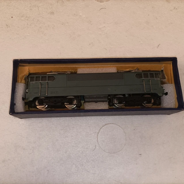 HORNBY BB 16009 SNCF Epoque IV Echelle HO Locomotive Electrique - Verte (6382) EUR 35,00 ...