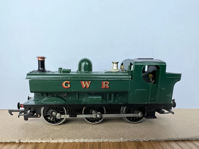TRIANG HORNBY GWR Green Tank Locomotive OO Gauge Train With Smoke Unit ...