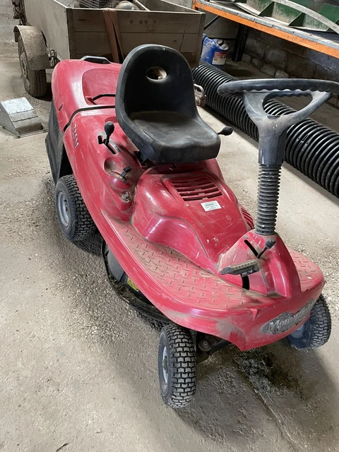 MOUNTFIELD 725M/BRIGGS & Stratton Petrol Engine Ride on Lawn Mower £69. ...