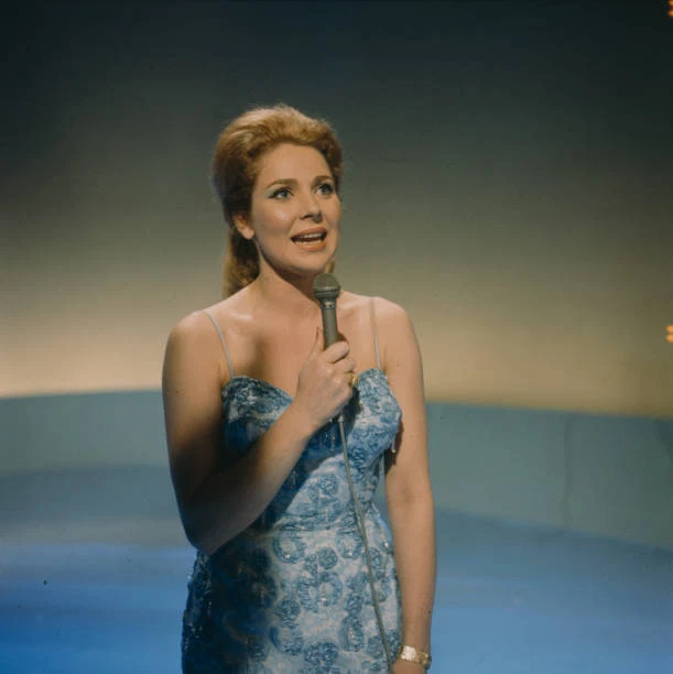 SINGER SHEILA SOUTHERN Performs On The Tv Series 'Cooperama' 1966 Old ...