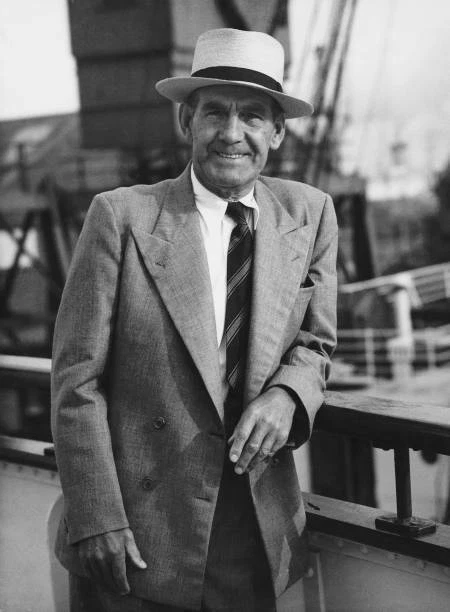 ENGLISH ACTOR AND comedian Will Hay arrives at Southampton OLD PHOTO $7 ...