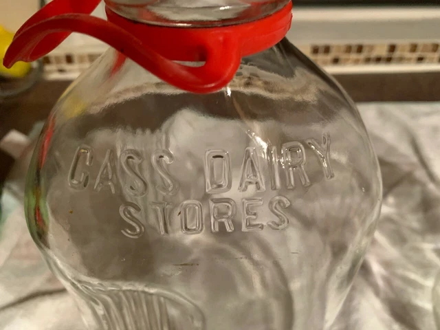 CASS DAIRY GLASS BOTTLE CASS RED HANDLE half gal michigan THICK GLASS ...