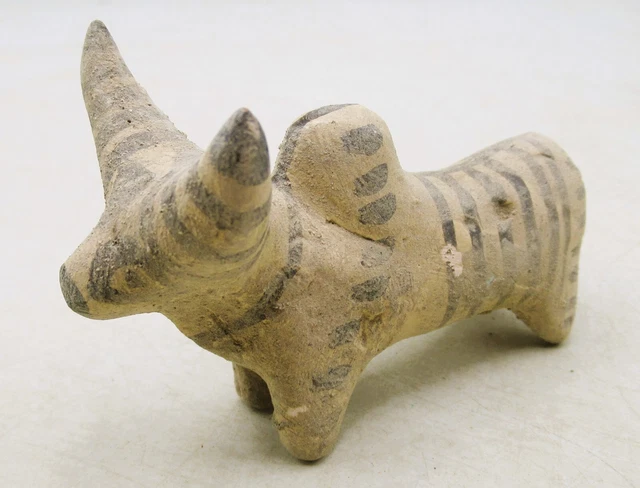 ANCIENT INDUS VALLEY Terracotta Harappan Bull Figurine. Circa 2200 ...