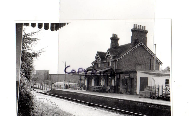 RAIL PHOTO GWR Hermitage station Berkshire pinewood newbury Hampstead ...