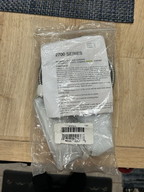 NEW SENTROL SERIES Industrial surface mount contact Switch # 2707A-L ...