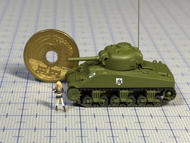 GIRLS UND PANZER 1/144 Saunders University High School M4 Sherman Pre ...