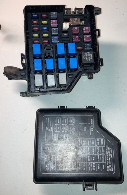 TESTED GOOD FUSE Relay Junction Box Compartment Assembly 01-06 Hyundai ...