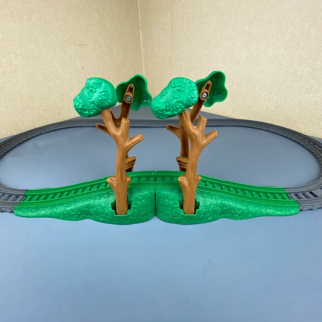 THOMAS THE TANK Engine Trackmaster Revolution Whispering Woods Track ...