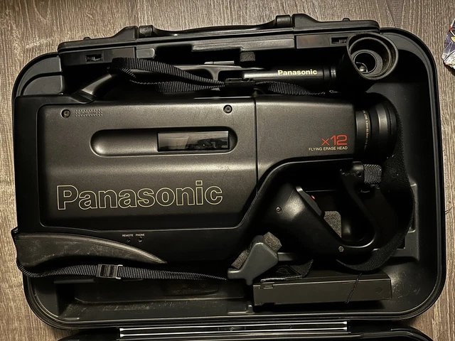 PV-810 PANASONIC OMNIMOVIE VHS X12 Flying Erase Head w/batt & Flash £24 ...