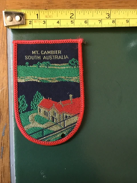 AUSTRALIAN-SEW ON FABRIC Embroidered Patch Badge For Garments Etc. £1. ...