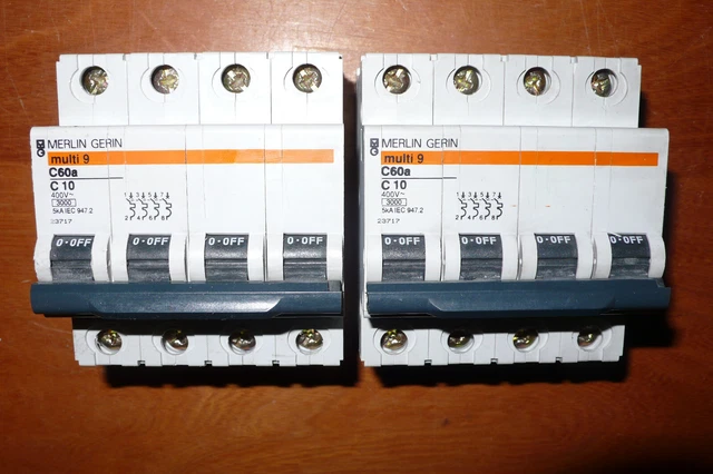 DISJONCTEUR TETRAPOLAIRE 10A Courbe C, Merlin Gerin Triphase +N 10Amperes Pc.5Ka EUR 15,00 ...