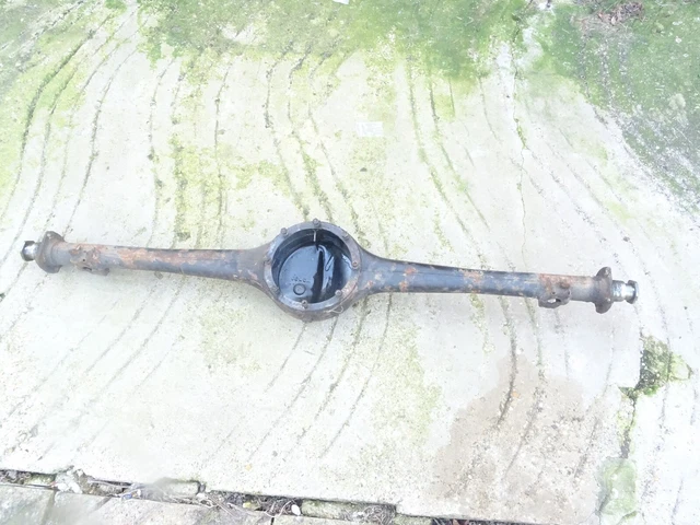 MORRIS MINOR 1000 Rear Bare Axle Case No Diff Brakes Shafts Good Solid ...