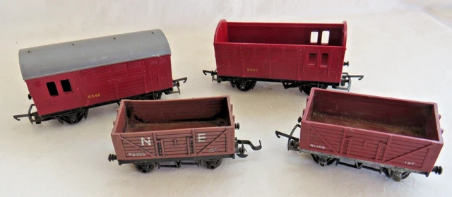 4 TRIANG OO Gauge Wagons. 2 x R123, 2 x R10/13 £4.95 - PicClick UK